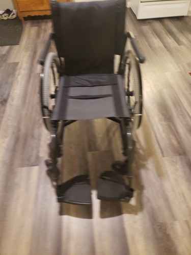 Quickie 2 Folding Lightweight Wheelchair 17"x18" foldable | eBay
