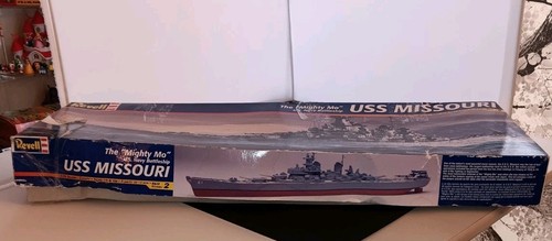 Revell USS MISSOURI The Mighty Mo U.S. Navy Batteship 1:535 Scale Model ...