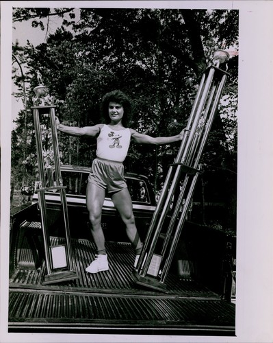 LG864 1987 Orig Matthew J Lee Photo TRUCK FULL OF TROPHIES Tonya Helms ...