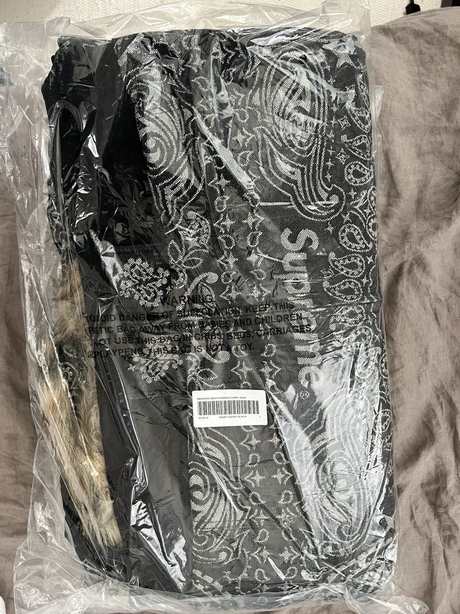 In Hand Large SUPREME BANDANA JACQUARD DENIM HOODED WORK In Hand Large SUPREME BANDANA JACQUARD DENIM HOODED WORK