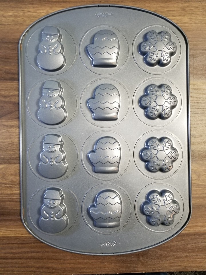 Wilton Cookie 12 Shapes Pan Nonstick Baking Holiday Christmas Snowman ...
