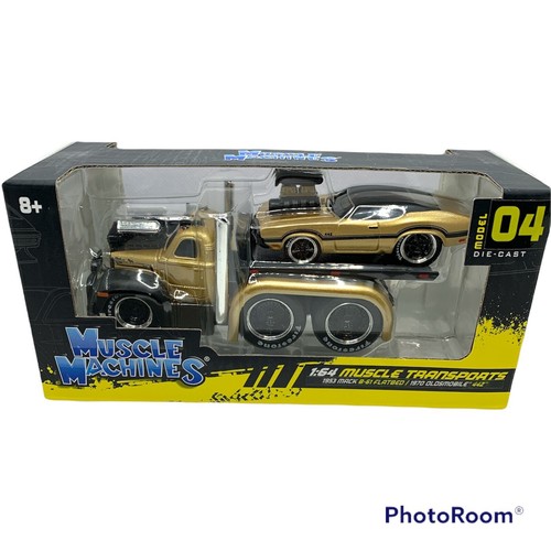 MAISTO MUSCLE MACHINES 1:64 MUSCLE TRANSPORTS MACK B-61 FLATBED ...