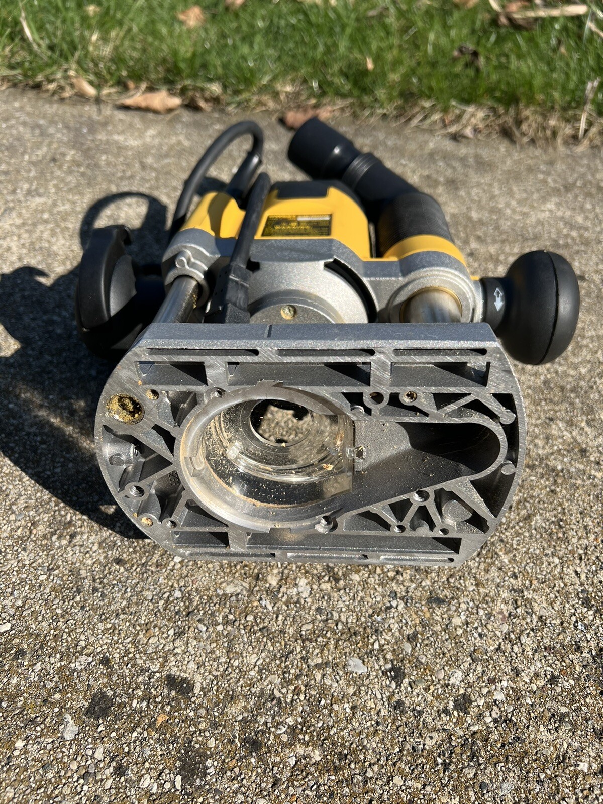 Dewalt DW621 2 HP EVS Plunge Router | eBay