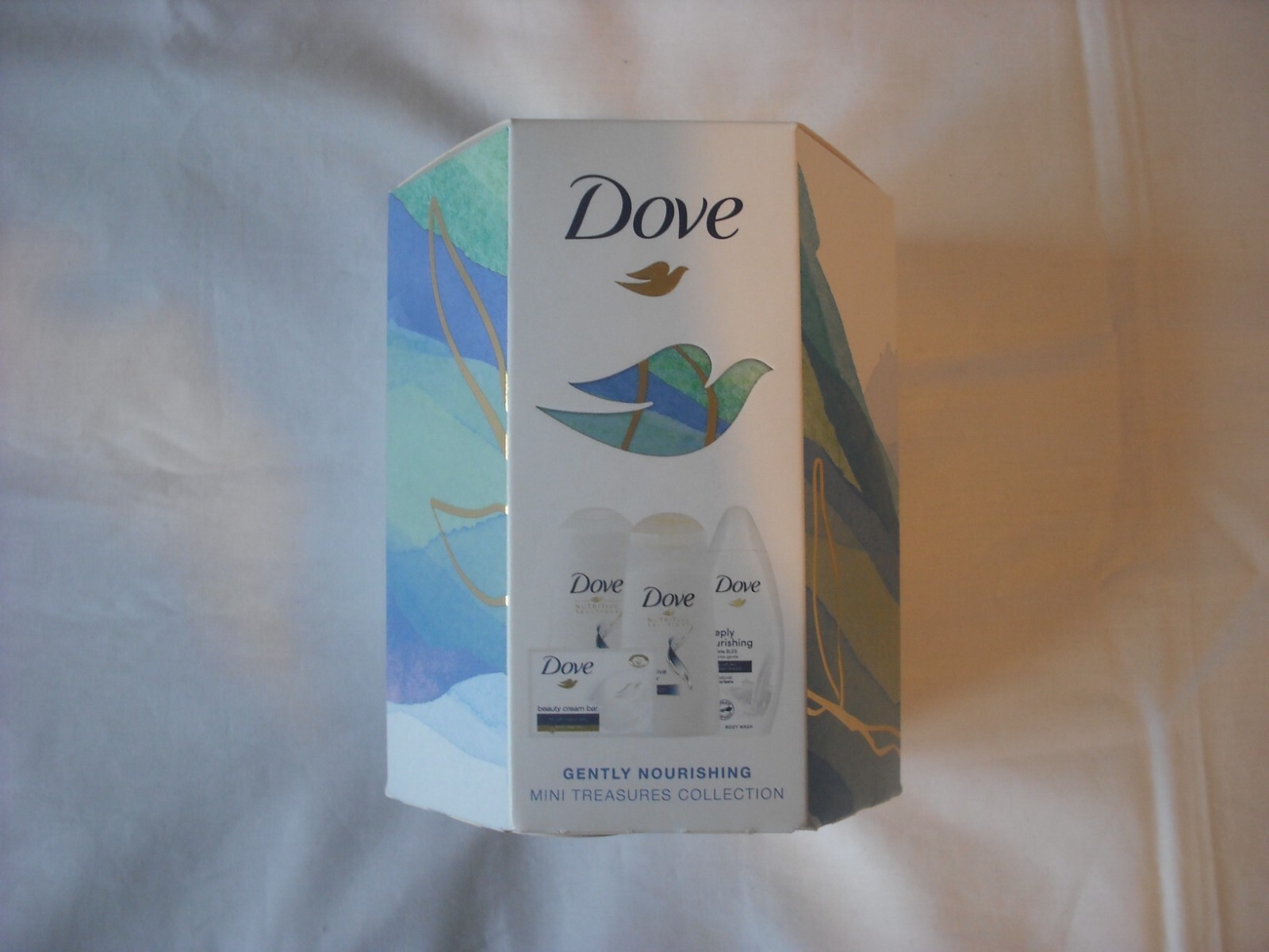 Dove Gently Nourishing Mini Treasures Collection for Women - 4-Pieces ...
