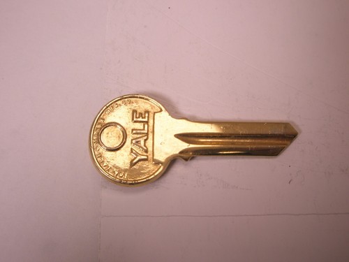 Yale Key Advertising Vintage SMALL Tie Bar Clip lock smith door | eBay