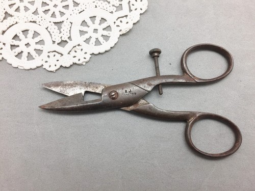 B.J Proctor Button Hole Scissors Adjustable Screw Antique Vintage 4 1/4 ...