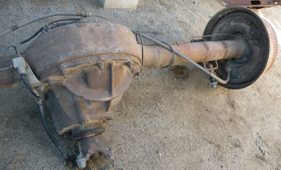 1966 Ford Thunderbird 9" Rear End Axle Differential Pinion Assembly OEM ...