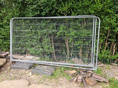 heras / Harris fencing panels X 3 including 4 Rubber feet and fence ...