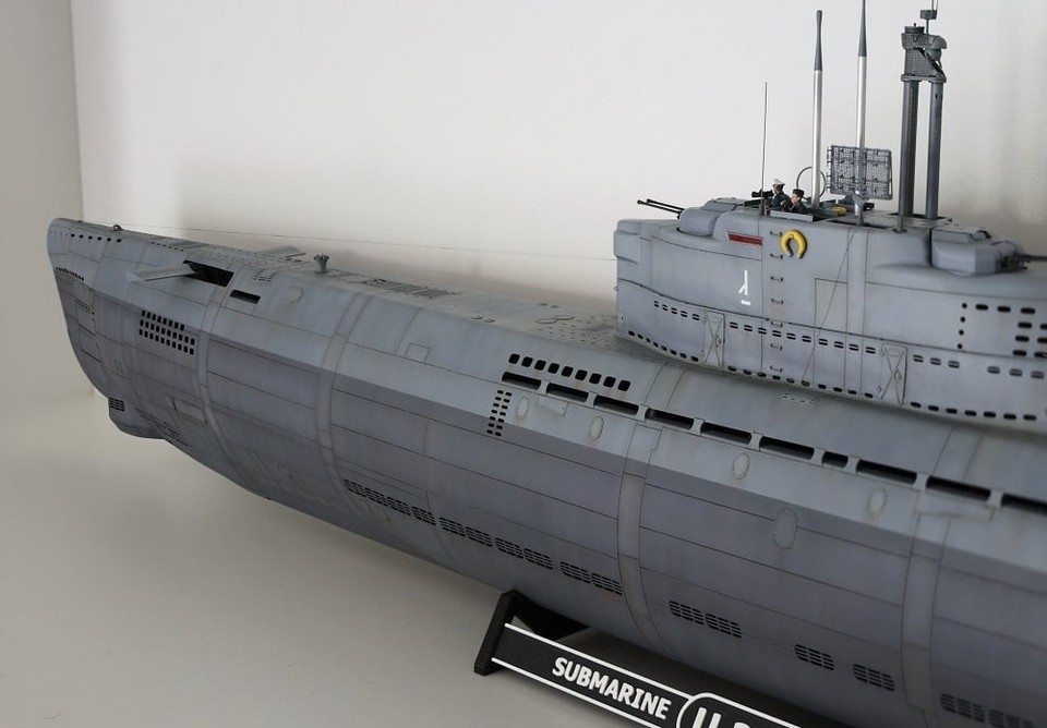 German U-Boat Type XXI U-2540 Submarine 1/72 Scale Model Kit with PE ...