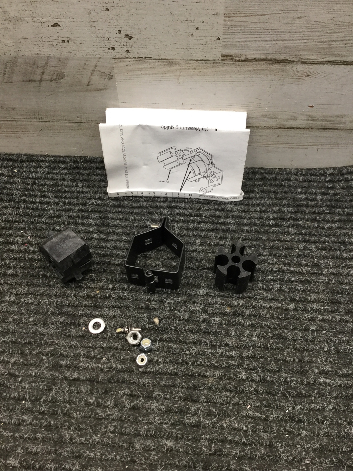 Corning Universal Cable Clamp UCC Strain Relief Kit PN 15-222-69 for ...