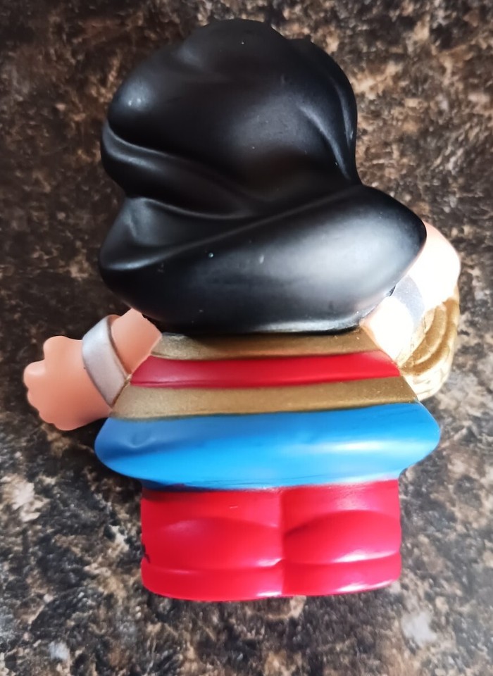 Wonderwoman and Superman Little People Fisher-Price DC Superhero ...