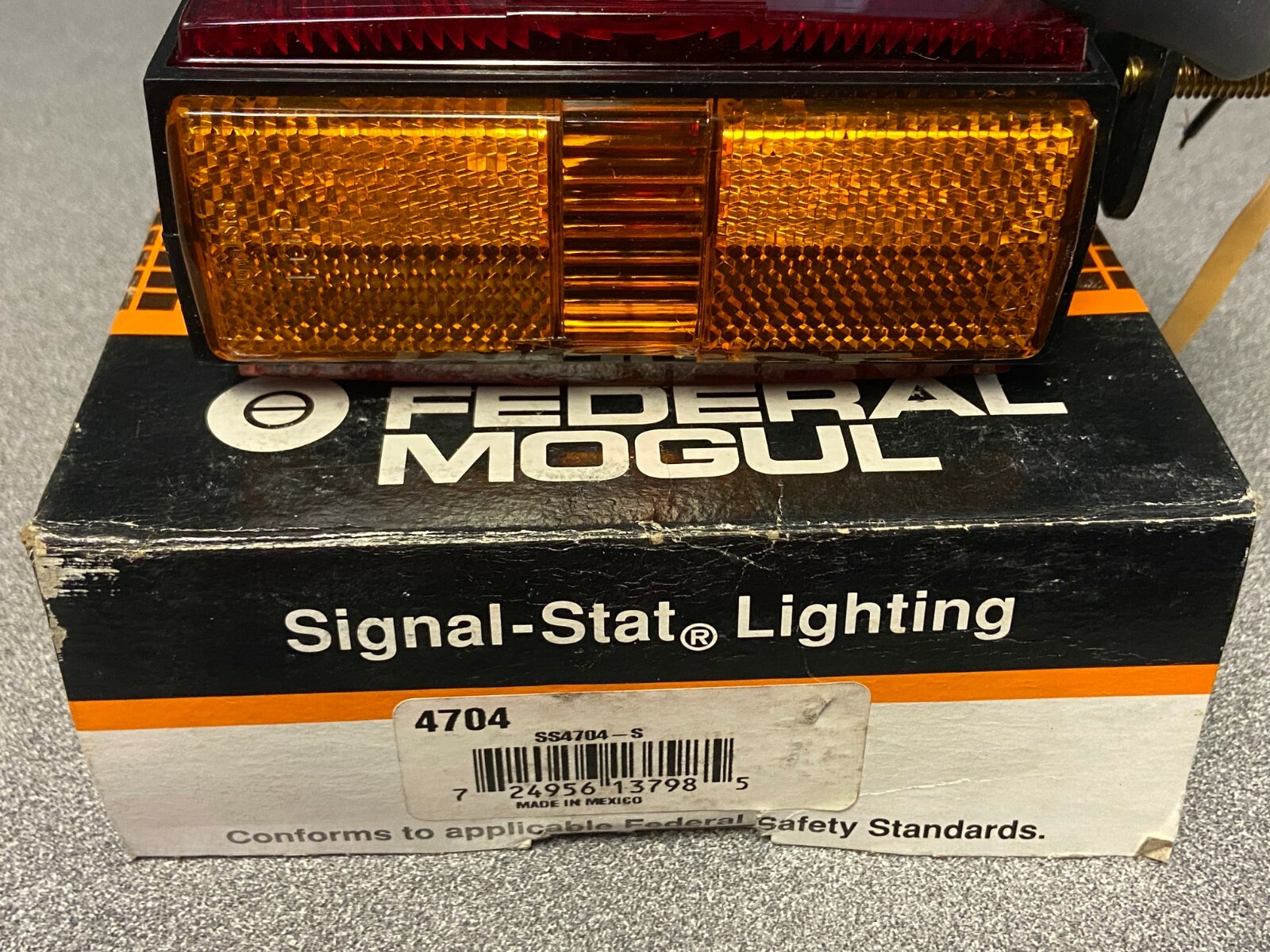 4704 SIGNAL STAT TURN SIGNAL,FRONT AND REAR, 2 STUDS WITH WIRING ...