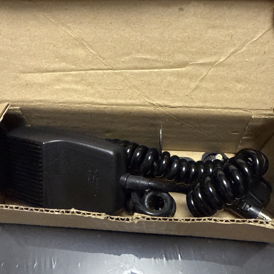 Cobra Model 19 Plus CB Radio - 40 Channel - New Open Box Includes ...