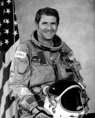 ASTRONAUT ADMINISTRATOR RICHARD TRULY 8x10 GLOSSY PHOTO PRINT | eBay