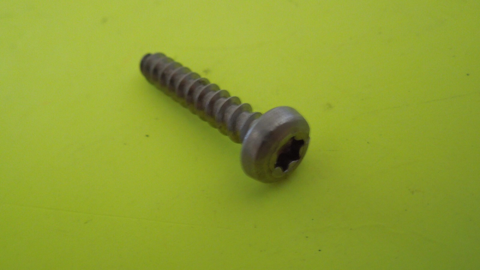 1 NOS OEM Harley Davidson no.10 x 1-1/8" Torx Pan Hd Self Tapping Screw ...