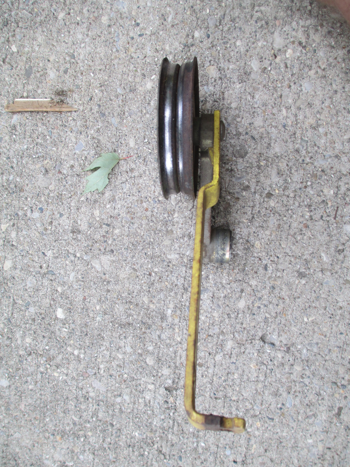 John Deere 48" 54” 48C 54C deck belt tensioner Arm and pulley AM127430 ...