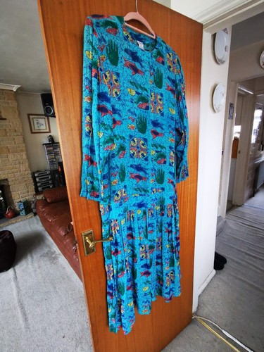 Adini light weight dress Size Large But More Like 14 To 16 easy wash ...