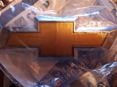 Chevrolet OEM 2019-2021 Trail Blazer Rear Hatch Gold Bow Tie 42573572 ...