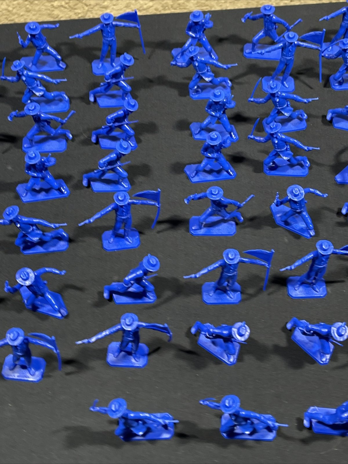 DULCOP ITALY 1:32 7th CAVALRY SOLDIERS BLUE COLOR LOT OF 80 PCS | eBay