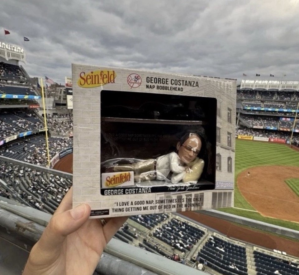 NY YANKEES SGA GEORGE COSTANZA UNDER DESK BOBBLEHEAD 8/21/25 SEINFELD ...