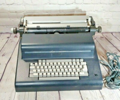 Vintage Olivetti Lexikon 90 Electric Typewriter - Parts/Repair | eBay