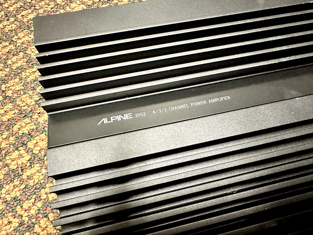 1991 Alpine 2 Channel Amplifier Alpine 3553 Amplifier 4/3/2 Channel
