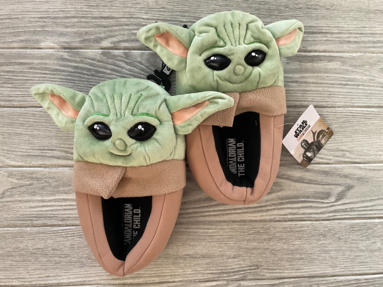 Star Wars The Mandalorian Grogu Youth Unisex Slippers Size 4/5 | eBay