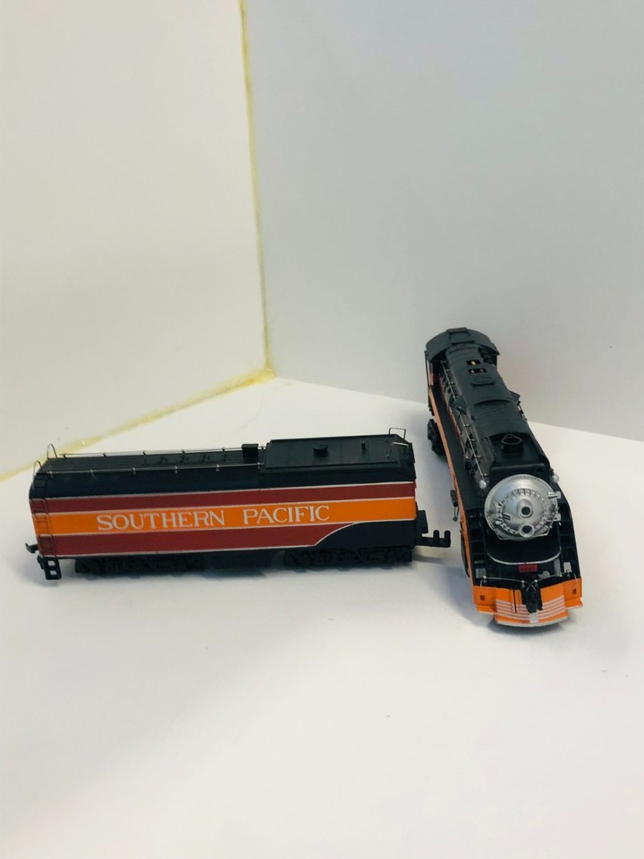 Bachmann Southern Pacific 4-8-4 Daylight #4449 HO Scale | eBay