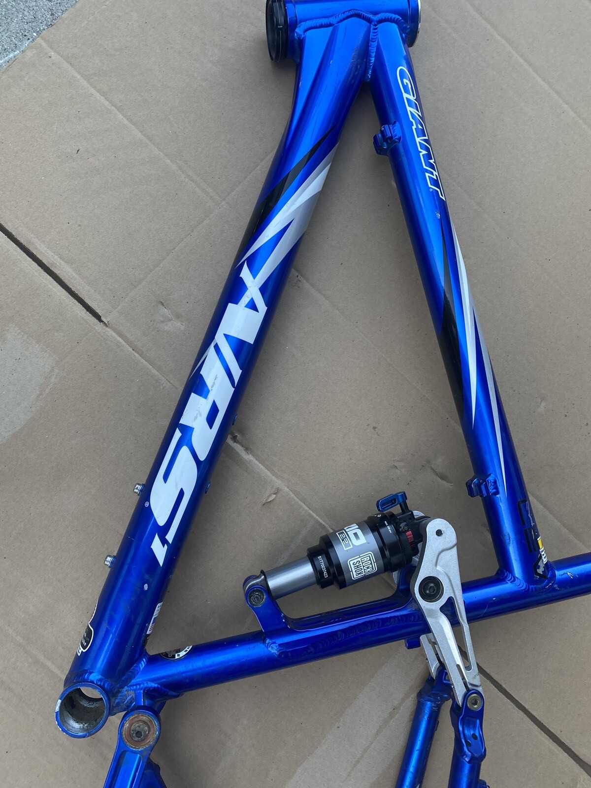 Giant NRS 1 Full Suspension Frame & RockShox Air Shock 18.5” Blue Used ...