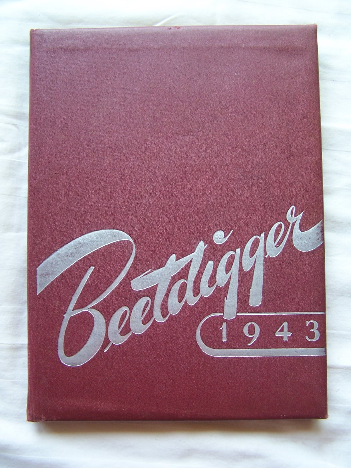 1943 JORDAN HIGH SCHOOL YEARBOOK, SANDY, UTAH THE BEETDIGGER | eBay
