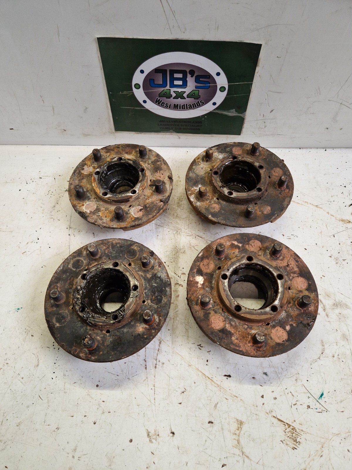 LAND ROVER DISCOVERY 1 300 TDI SET OF 4 WHEEL HUBS | eBay