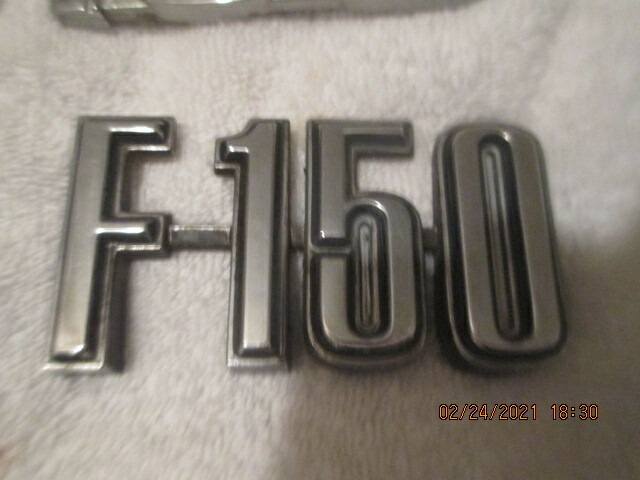 Original OEM Vintage Chrome Ford F150 F-150 XLT Fender Ornament Emblems ...