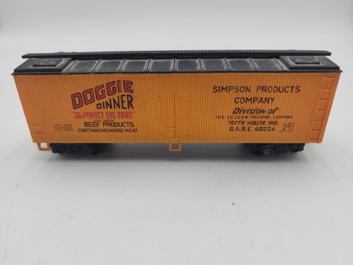 HO AHM Doggie Dinner Box Car 60224 Railroad Train Car Vintage ...