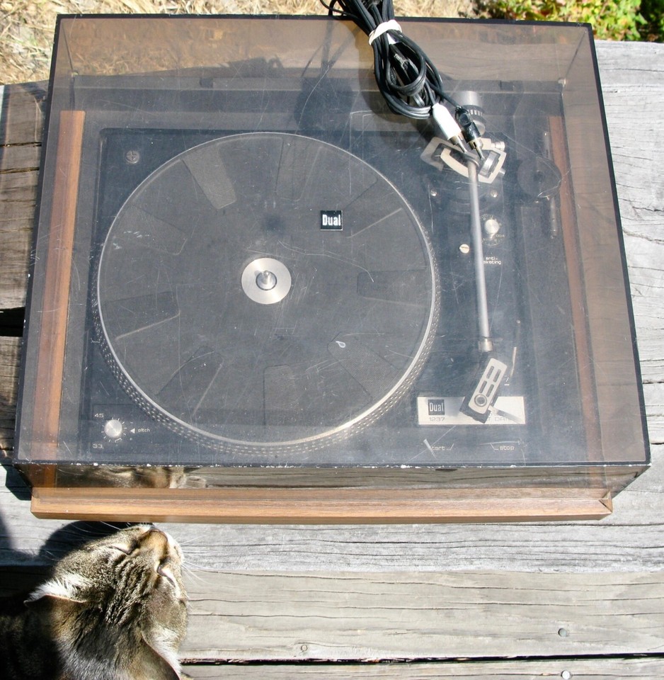 Dual 1237 Record Turntable Auto Belt Drive W/ Dust Cover & Stacking ...