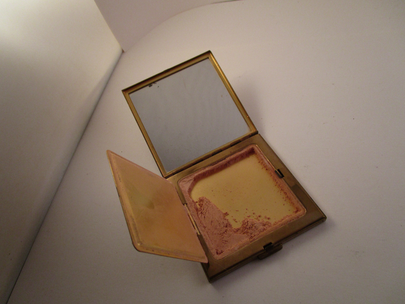 Vintage Volupte Gold Tone Makeup Powder Compact Mirror Art Deco | eBay