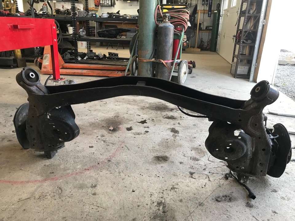 16 HONDA HRV Awd REAR BEAM AXLE | eBay