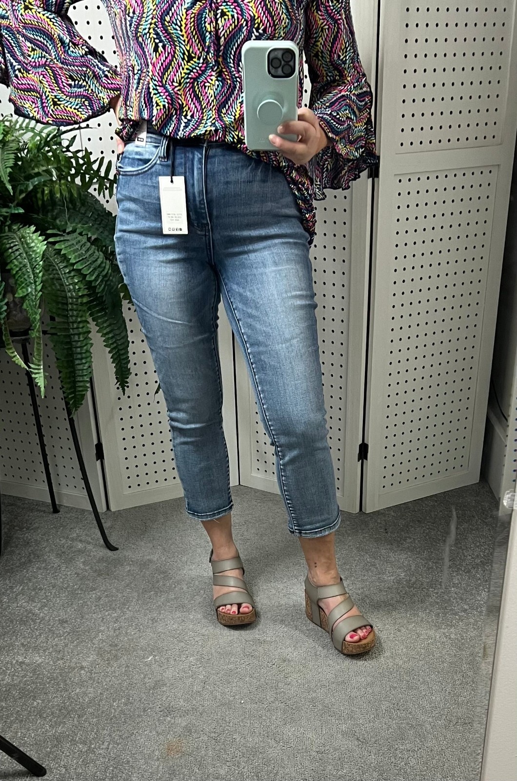 Judy Blue NWT Sz 0-15 Mid Rise Non Distressed Vintage Wash Skinny Capri ...