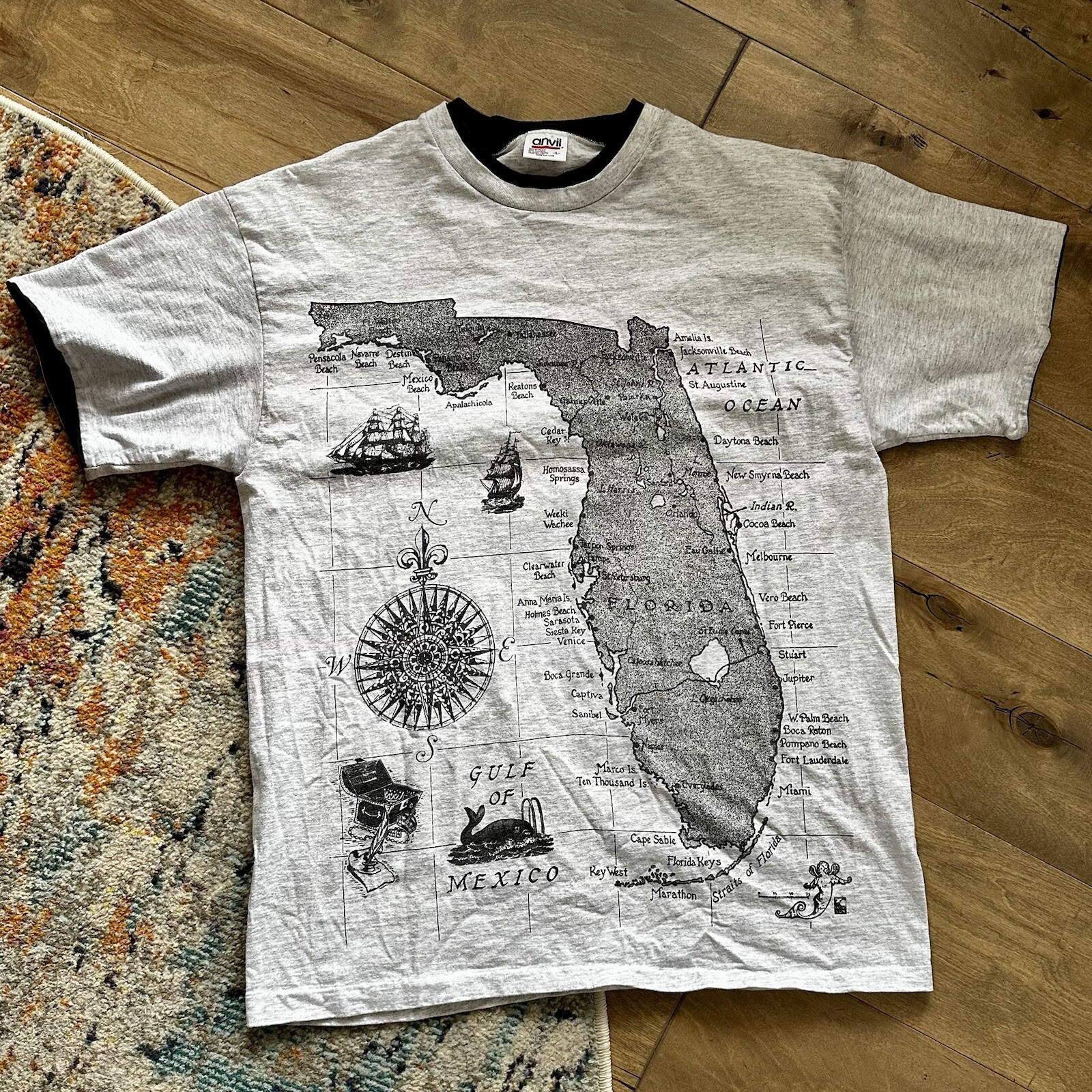 Vintage Florida Map Ships / Beaches T-Shirt Single St… - Gem
