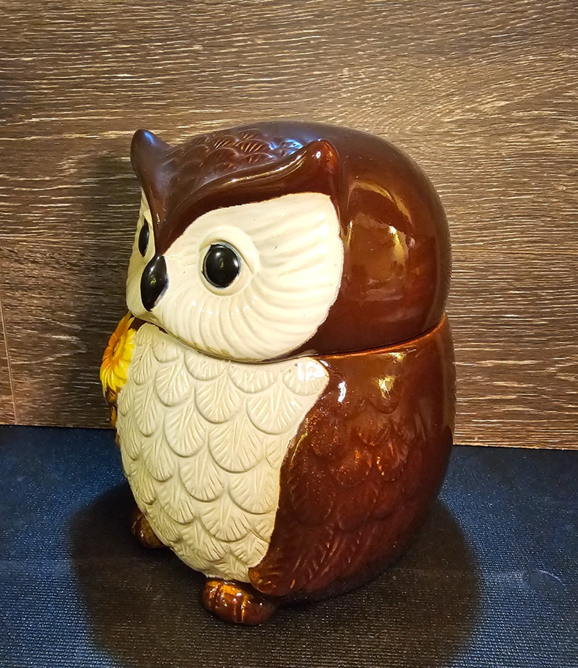 Vintage Cracker Barrel Brown Owl Holding Flowers Cookie Jar Farm House ...