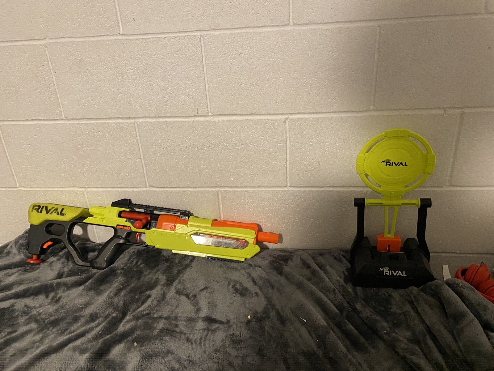 NERF Rival Blaster Jupiter XIX-1000 Edge Series with Target and 10 ...