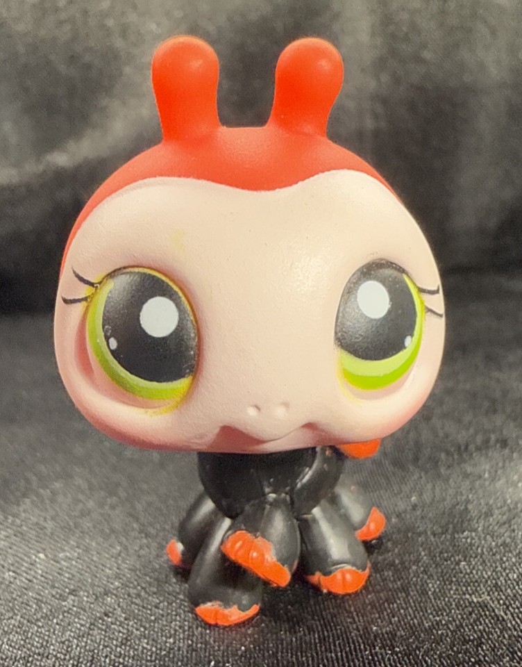 LPS Littlest Pet Shop Picnic Time Pets Chihuahua 219 Rabbit 220 Ladybug ...
