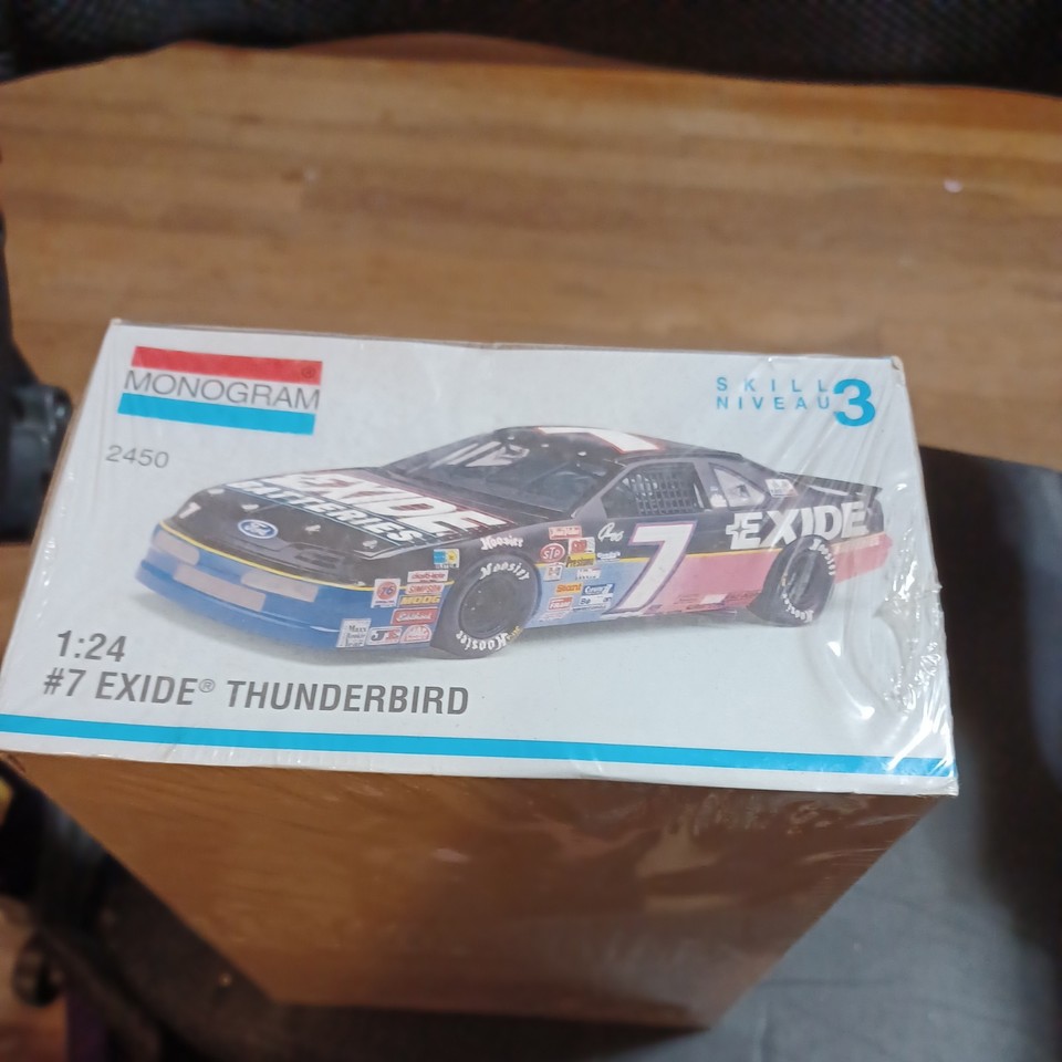 Monogram #7 Exide Batteries T-Bird Stock Car '94 #2450 1/24 Scale Model ...