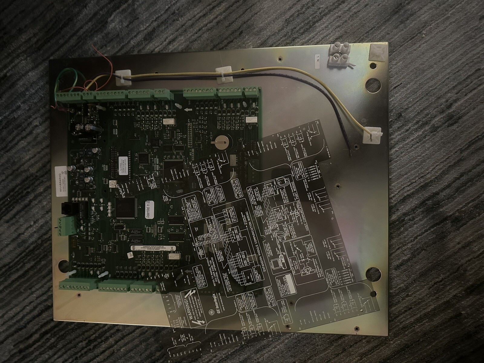 GE Security / Intelogix / FCWNX ACURS04-E1L05A 4 Door ACU Control Panel ...