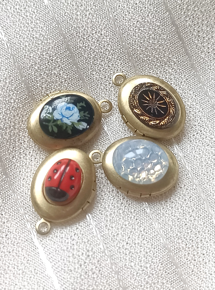 New Old Stock vintage Lockets Lot, heart & oval Lockets, locket ...