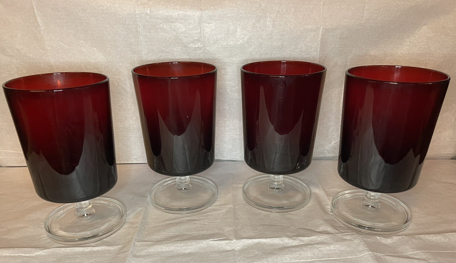 MCM Set of 4 Luminarc Arcoroc Cavalier Of France Ruby Red Wine Goblet ...