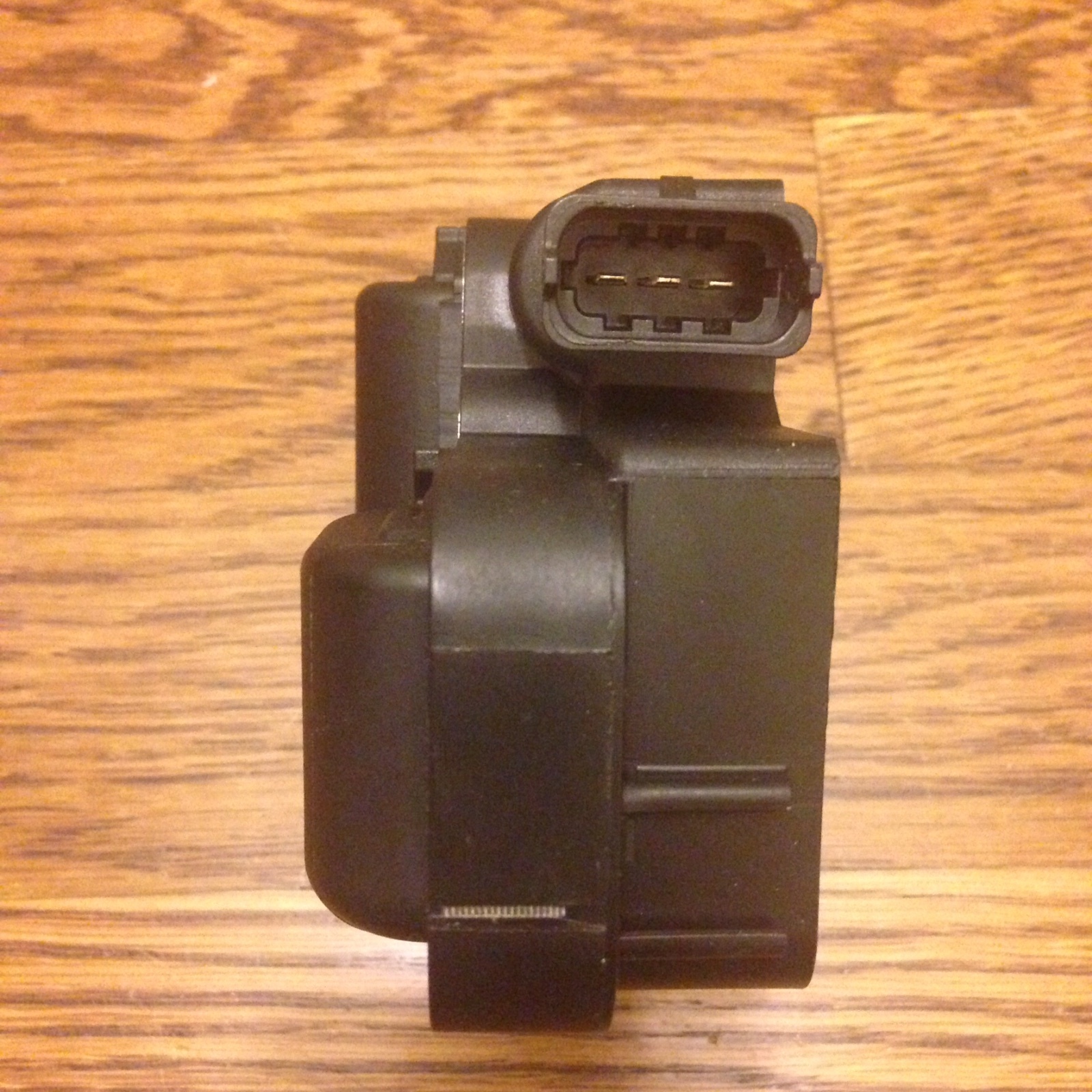 NEW Genuine Bosch Ignition Coil 0221503035 OEM for Mercedes Benz ...