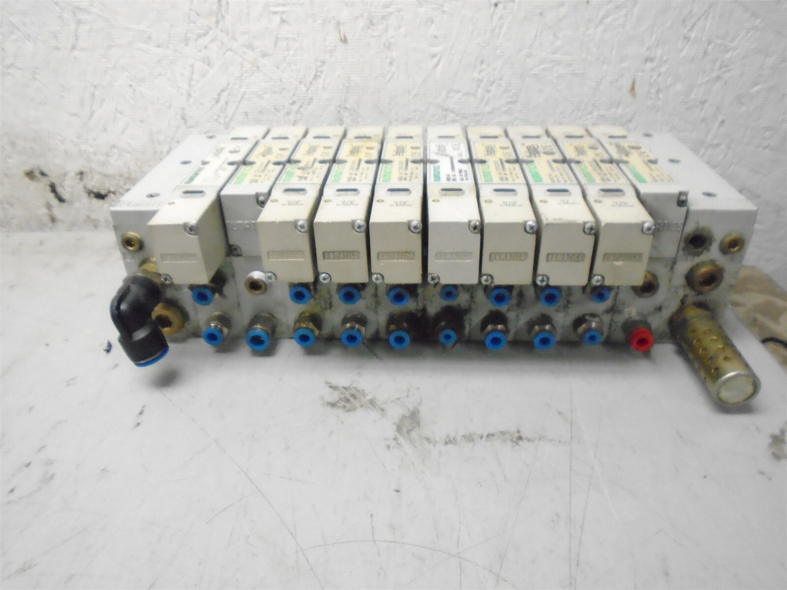 Numatics Valve Bank W/ 10 Solenoid Valves | eBay