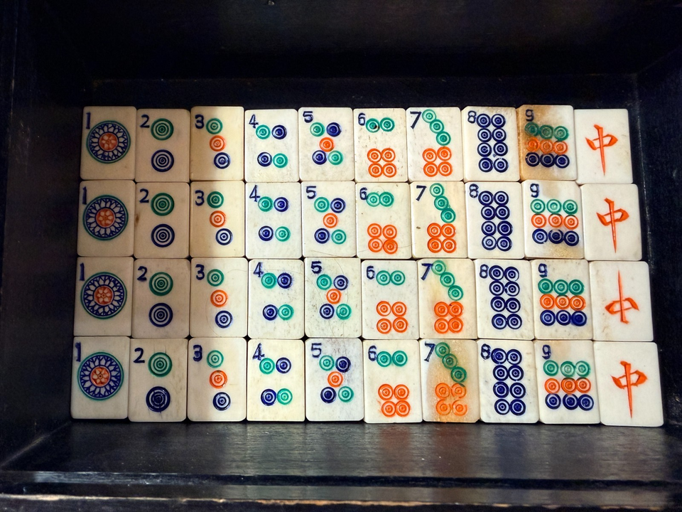 VTG Mahjong Mah Jong Set Tiles Bamboo / Bone wood box bone counting ...