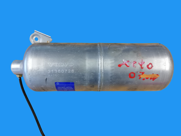 VOLVO XC90 2015 - ON AIR SUSPENSION TANK RESERVOIR 31360726 | eBay