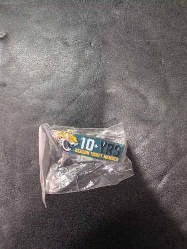 Jacksonville Jaguars Season Ticket Member Pin, 10+ Years Lapel Pin, NFL ...